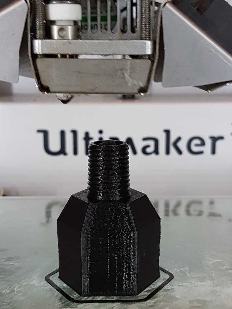 Free 3D file 1/2" Female to 1/4" Male NPT Adapter・3D printer design to ...