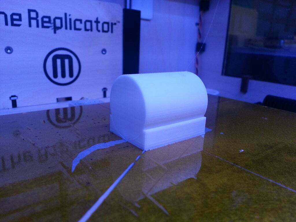 Free STL file 3Dprint a near perfect cylinder lying down・3D printer ...