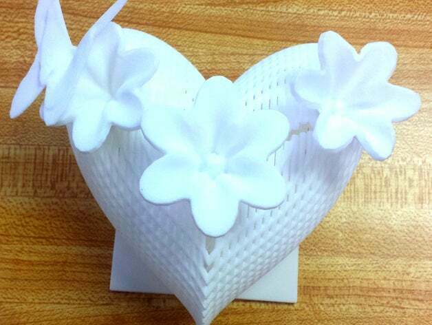 Free STL file Flowery Heart・3D print design to download・Cults