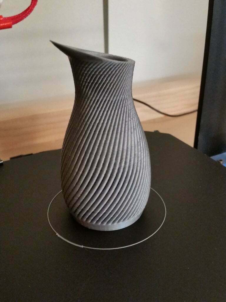 Free STL file Spiral Pitcher・3D printable object to download・Cults