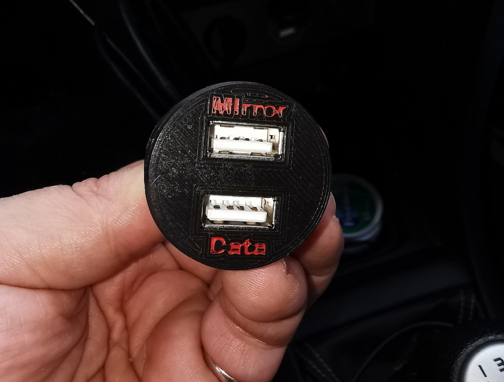 Free 3D file Car Dual USB Cable Box 🚗・3D printing design to download・Cults
