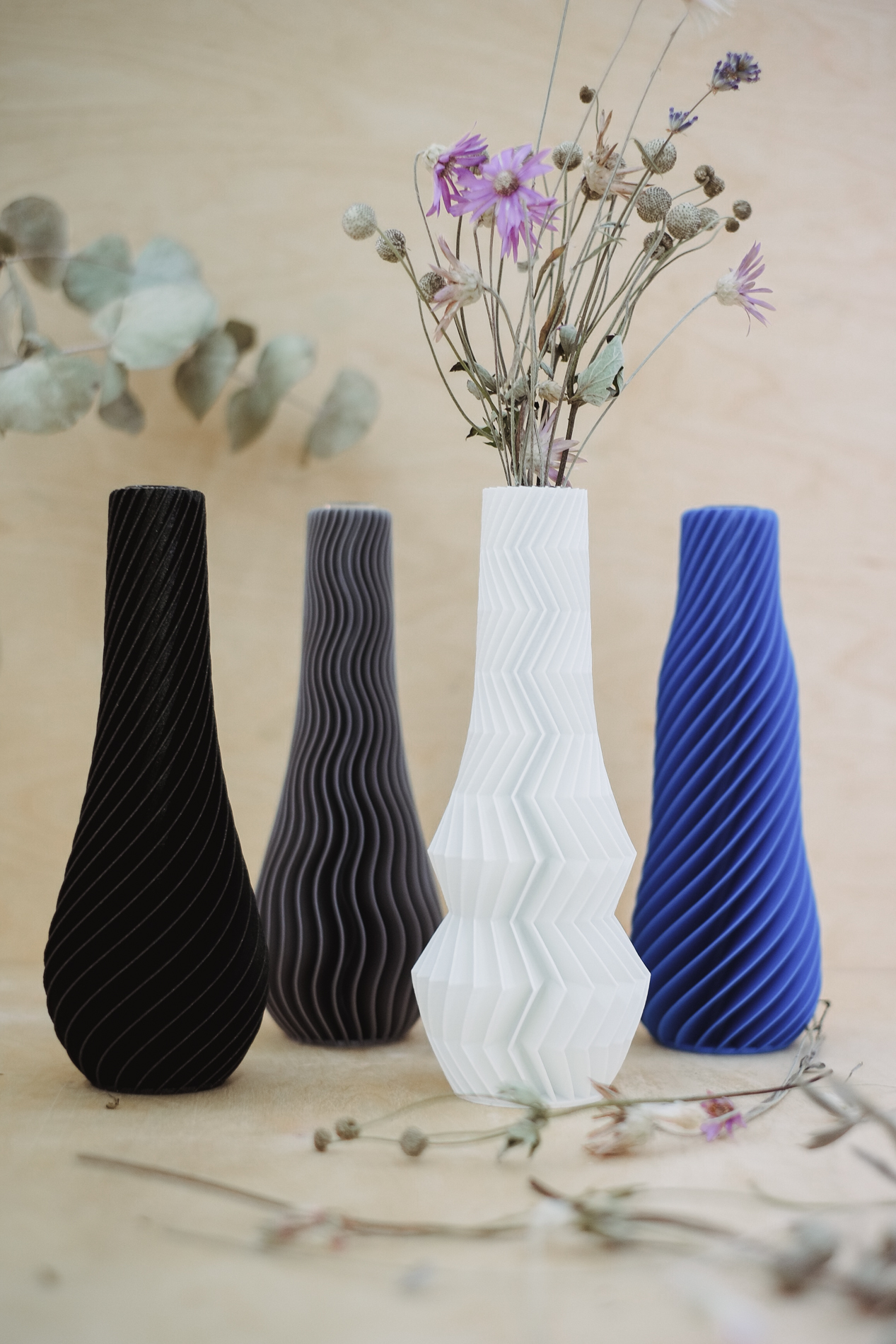 STL file WAVE VASE 02 🌊・Model to download and 3D print・Cults