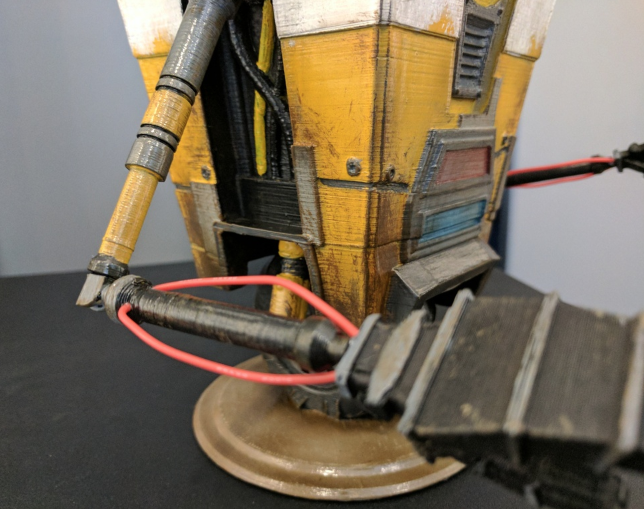Download free STL file Claptrap from Borderlands! • 3D printing ...