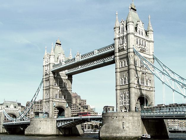 Free STL file Tower Bridge 🌉・3D printable object to download・Cults