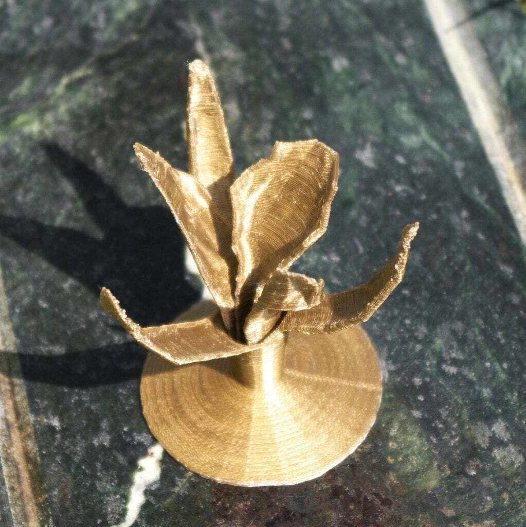 Free STL file Orchid lowpoly・3D printer model to download・Cults
