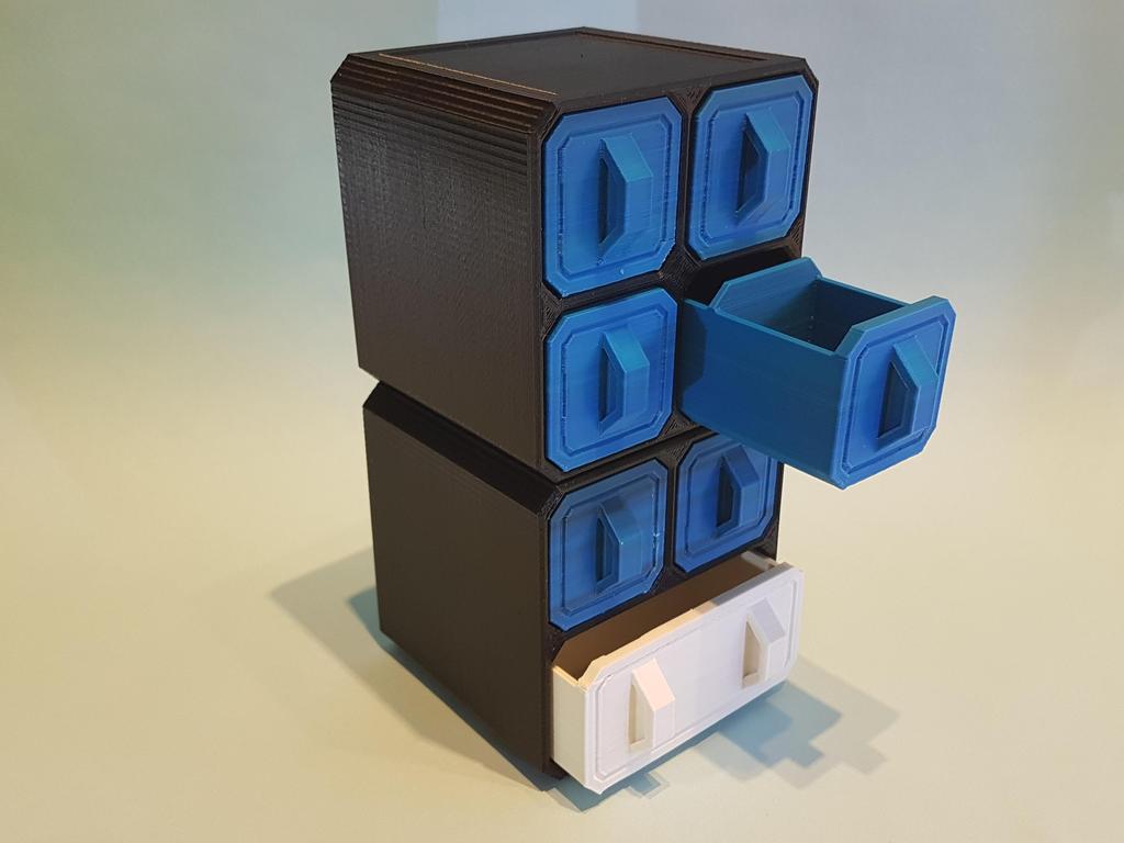 Free 3D file Scifi Storage Crates (Stackable) 🏠・Object to download and ...