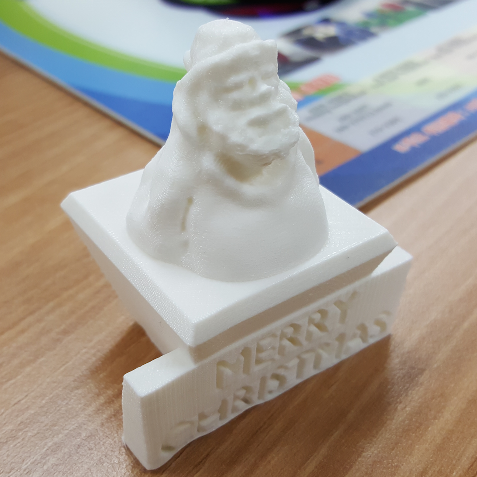 Free STL file Santa Christmas Statue・3D printable design to download・Cults