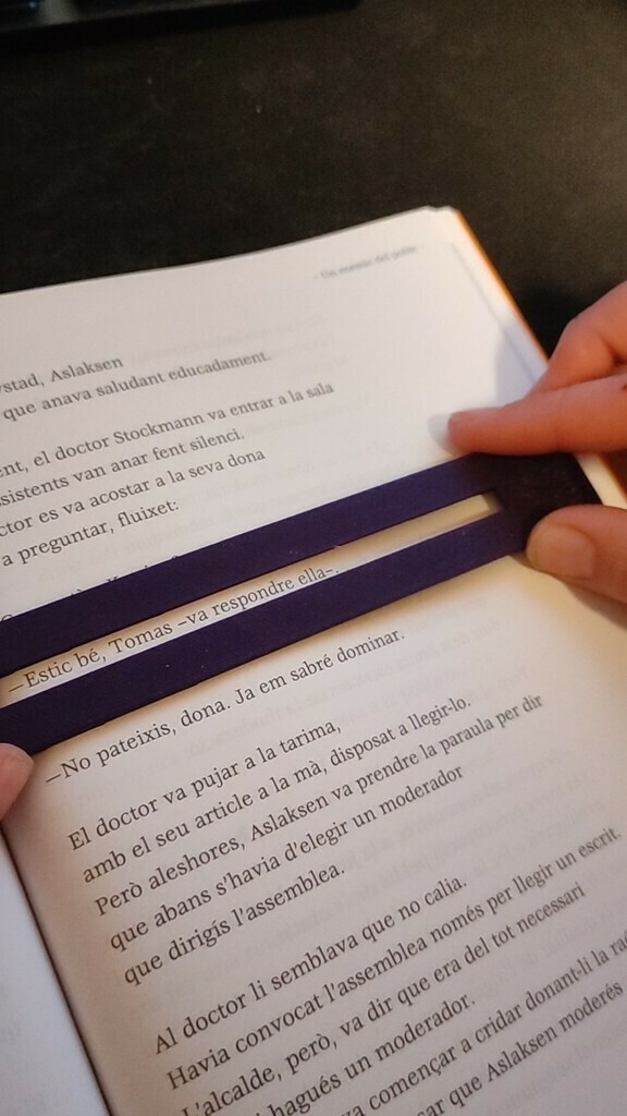 Free STL file Reading Aid 🏢・3D print model to download・Cults