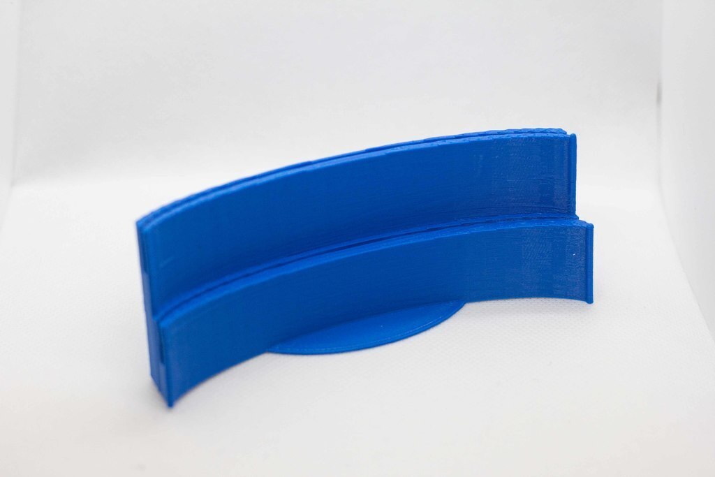 Free STL file Card Holder・3D print design to download・Cults