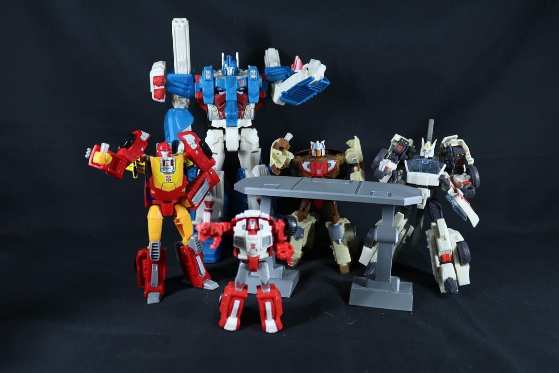 3D file Swerve's Bar on Lost Light - Table and Accessories・Template to ...
