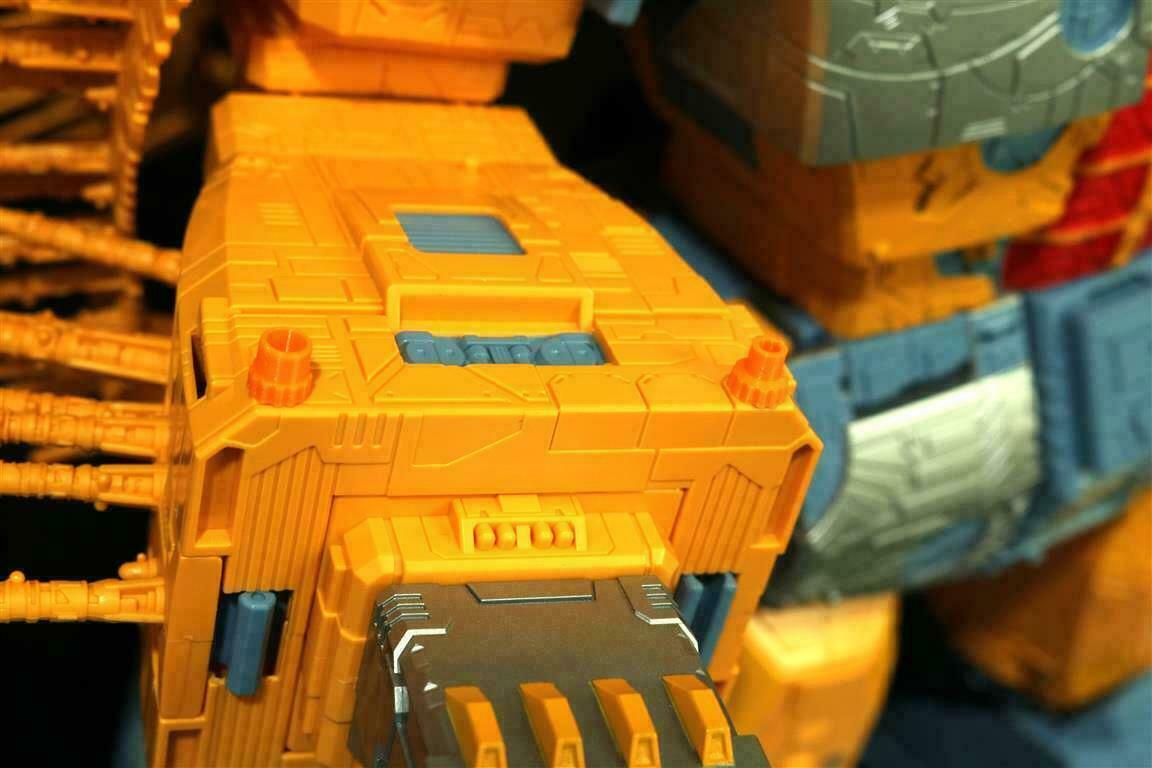 Free 3D file Minicon & Battlemaster Adapter Pegs for Transformers ...