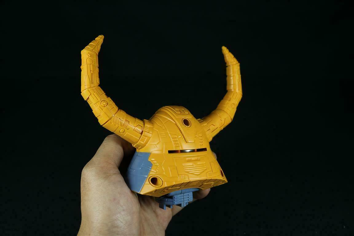 Free STL file Light Up Eye LED Mount for Transformers Haslab Unicron ⬆️ ...