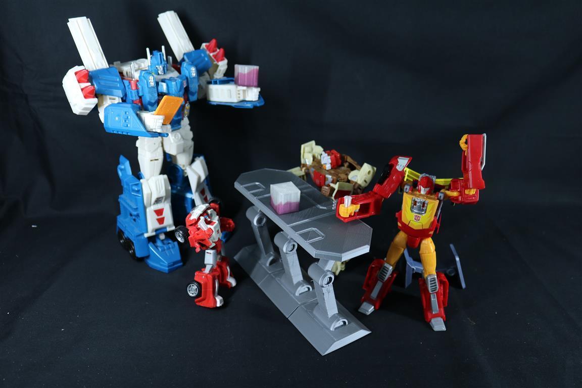 3D file Swerve's Bar on Lost Light - Table and Accessories・Template to ...