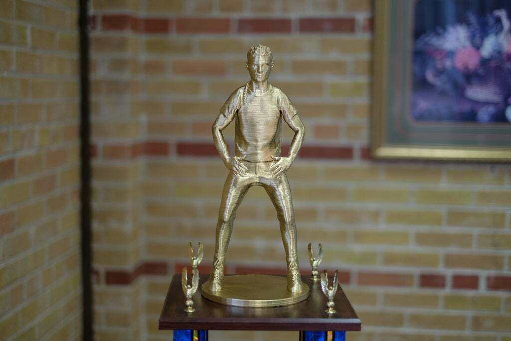 Free STL file Shia LaBeouf Motivational Statue・3D print design to ...