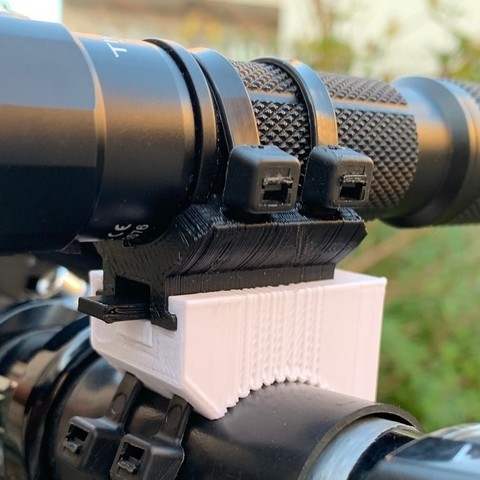 Download free 3D printer templates Snap-fit Mount for Flashlights (15mm ...