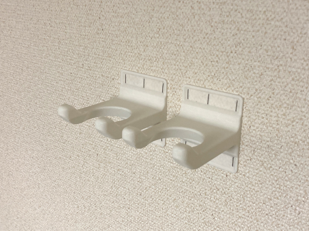 Free 3D file Meta Quest 3 Controller Wall Mount with Stapler or Screws ...