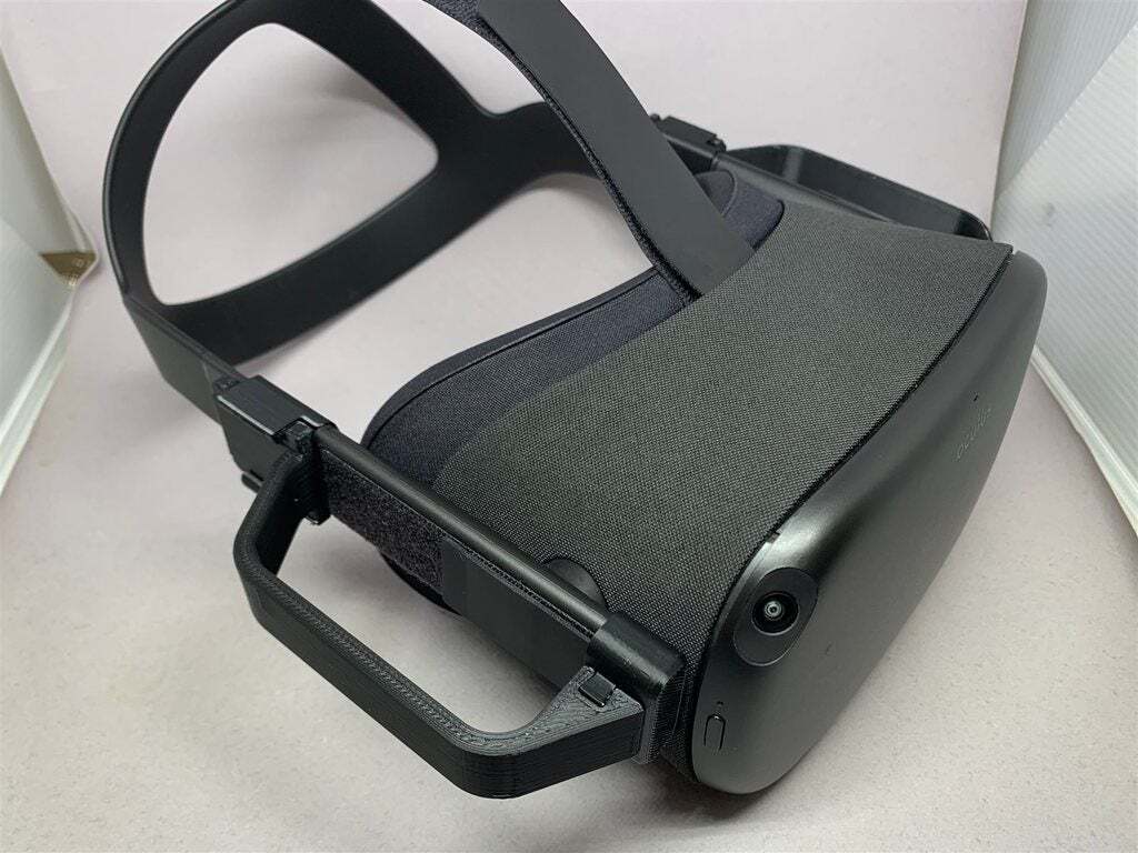 Free STL file Oculus Quest Grip Handle 🎮・3D printer model to download・Cults