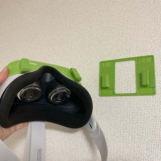 Download free STL file Oculus Quest 2 Goggles Wall Mount with Stapler ...