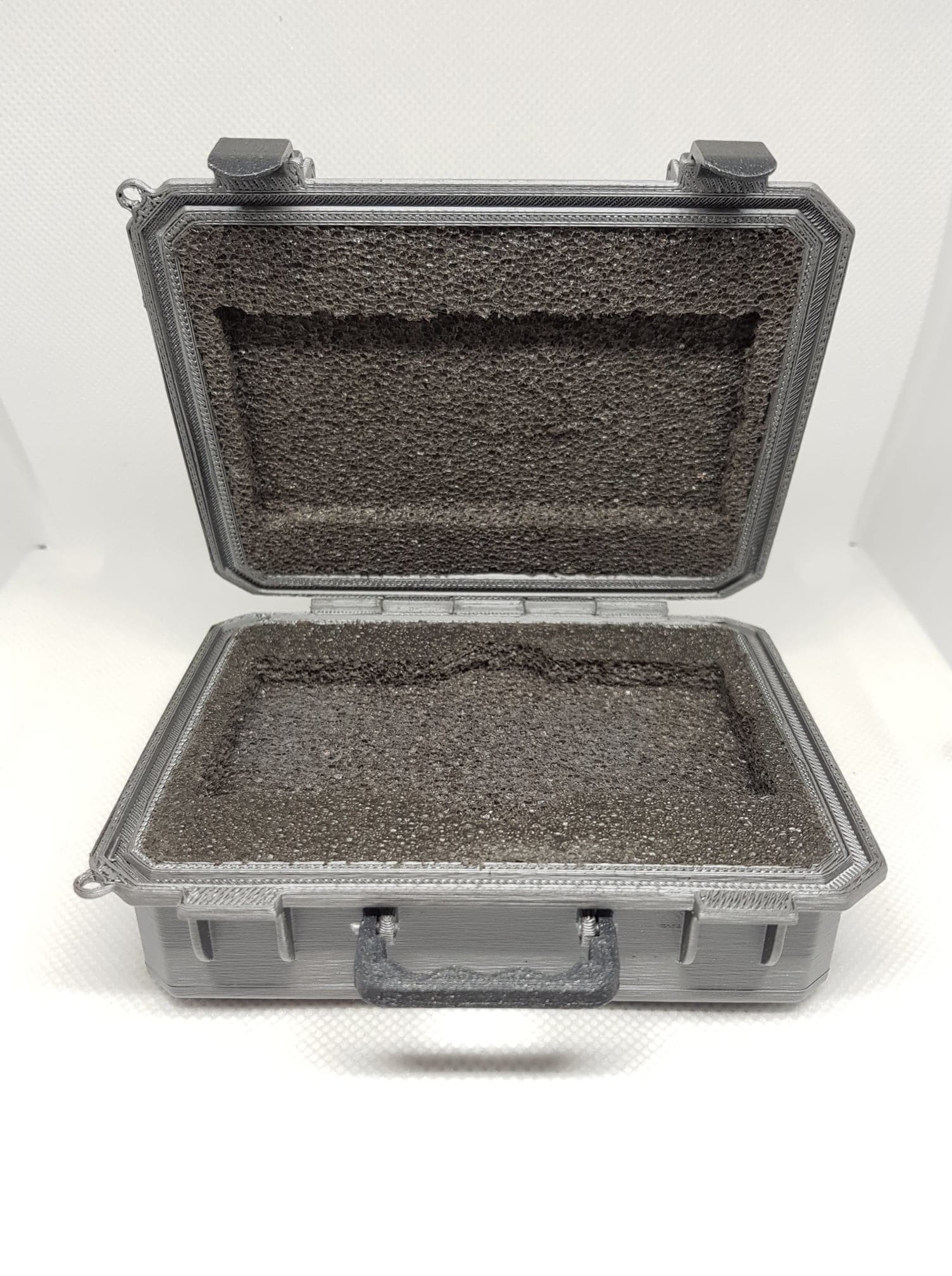 STL file Hard case 📦・3D print object to download・Cults