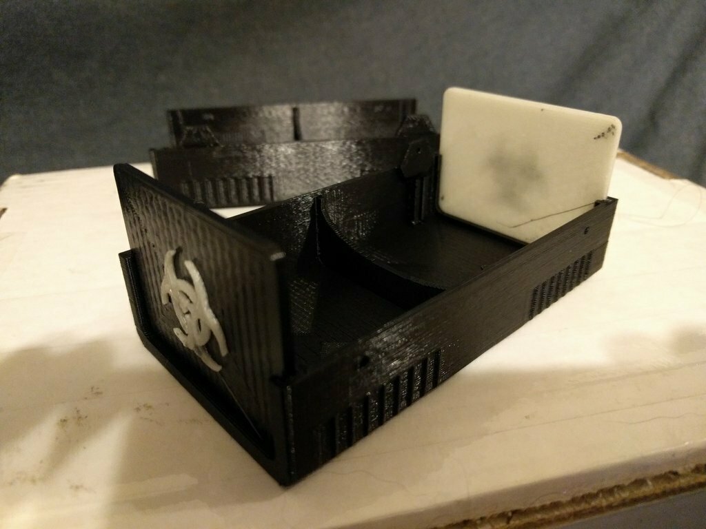 Free 3D file Pandemic Legacy Box v2 📦・3D printable design to download・Cults
